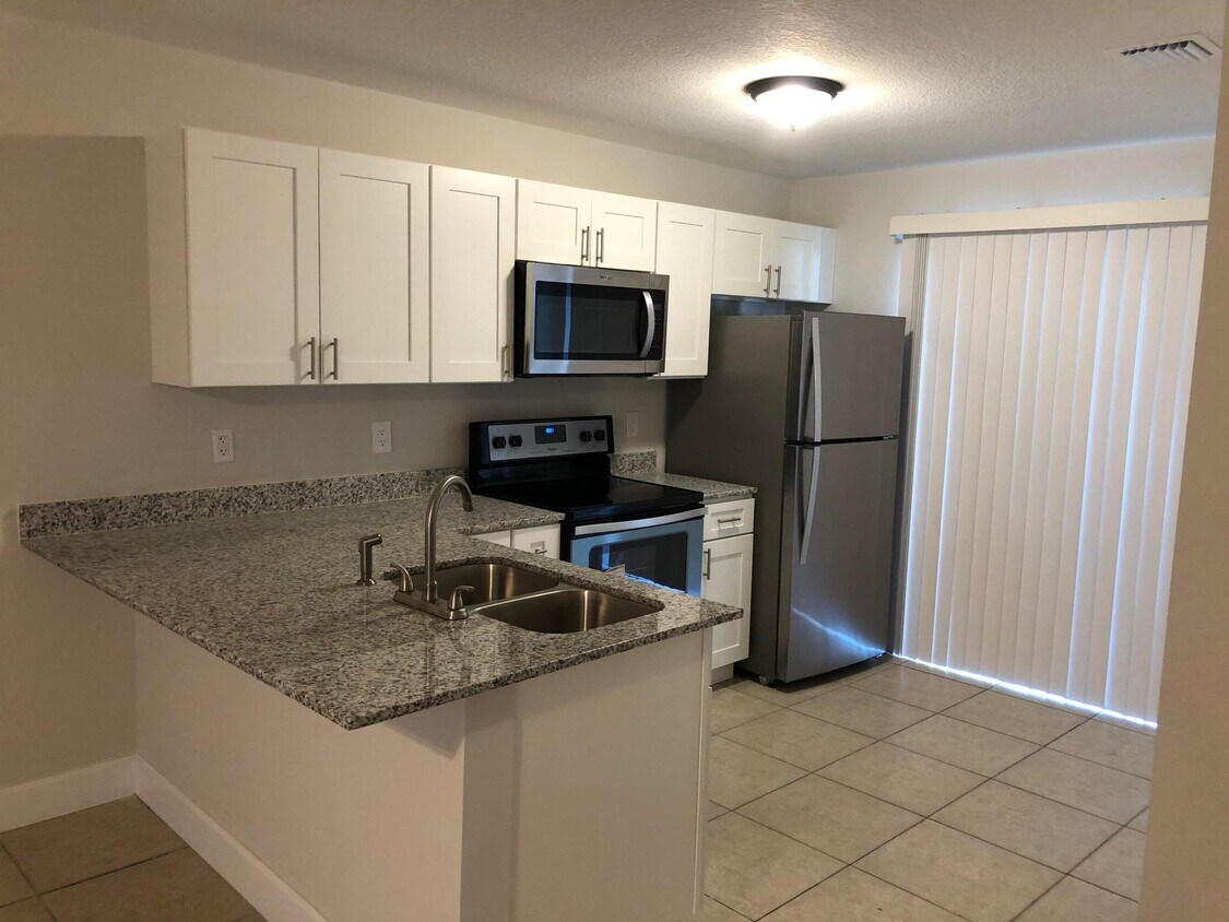 4466 Stevens Rd, Lake Worth Beach, FL 33461 - Townhome Rentals in Lake ...