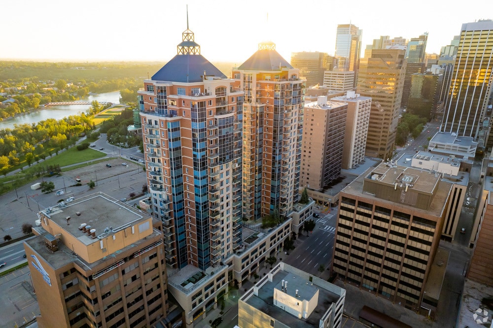 Five West Condos Apartments - 910-920 5th Ave Sw Calgary, AB ...