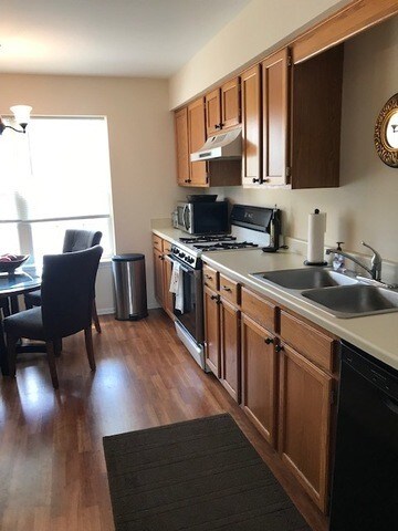 1345 Dunham Ct, Geneva, IL 60134 - House Rental in Geneva, IL ...