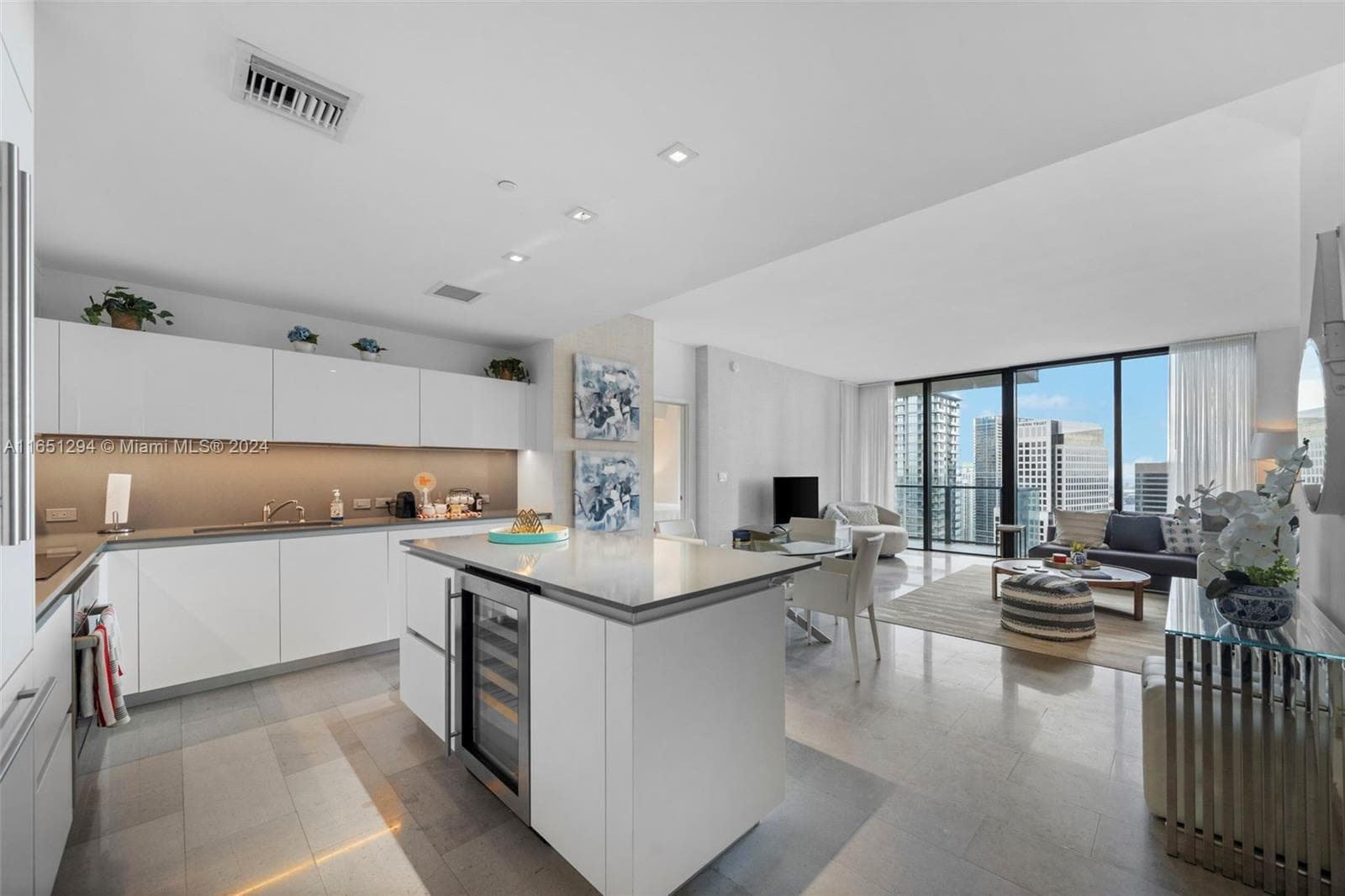 88 Sw 7th St, Miami, FL 33130 - Condo for Rent in Miami, FL ...