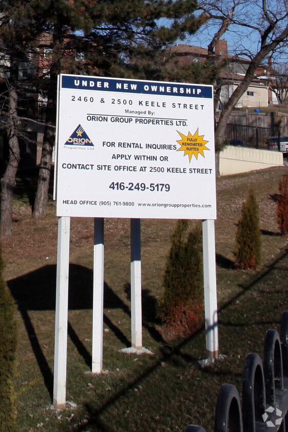 2460-2500 Keele Street Apartments - 2500 Keele St Toronto, ON ...