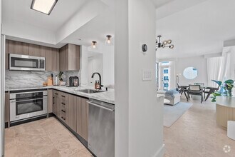 Miami Beach Boardwalk Apartments for Rent with Hardwood Floors - Miami Beach, FL - 1 Rentals ...