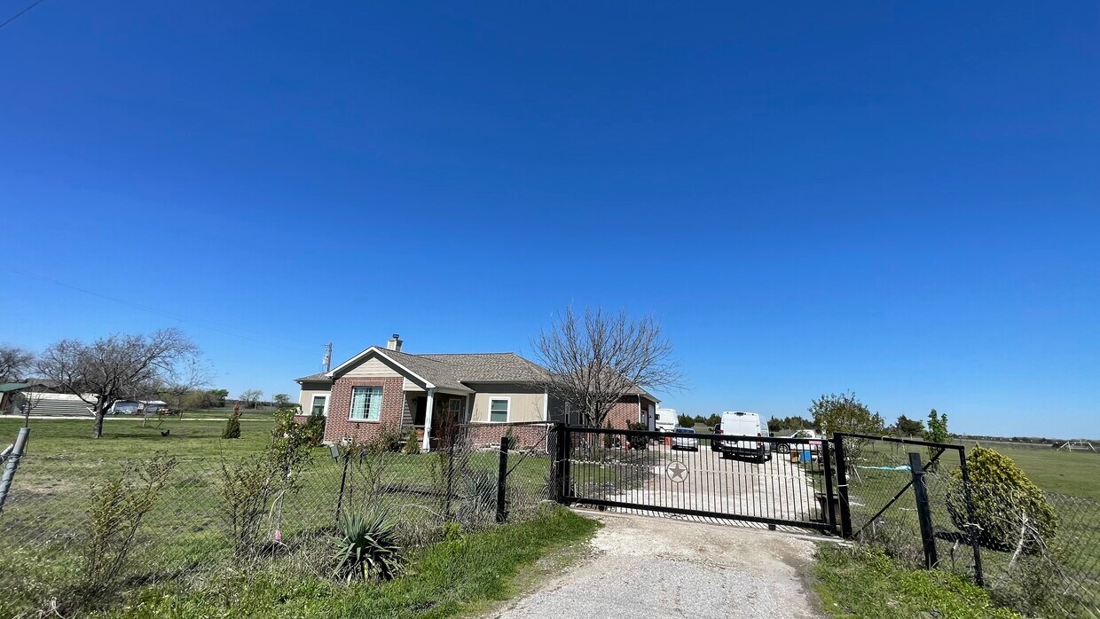 1886 FM 1569, Greenville, TX 75401 - House Rental in Greenville, TX ...