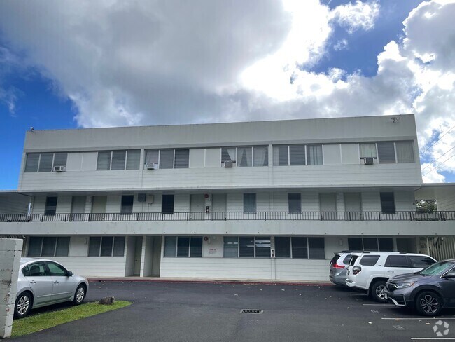 Windward Estates Apartments for Rent with Parking - Kaneohe, HI - 1 ...