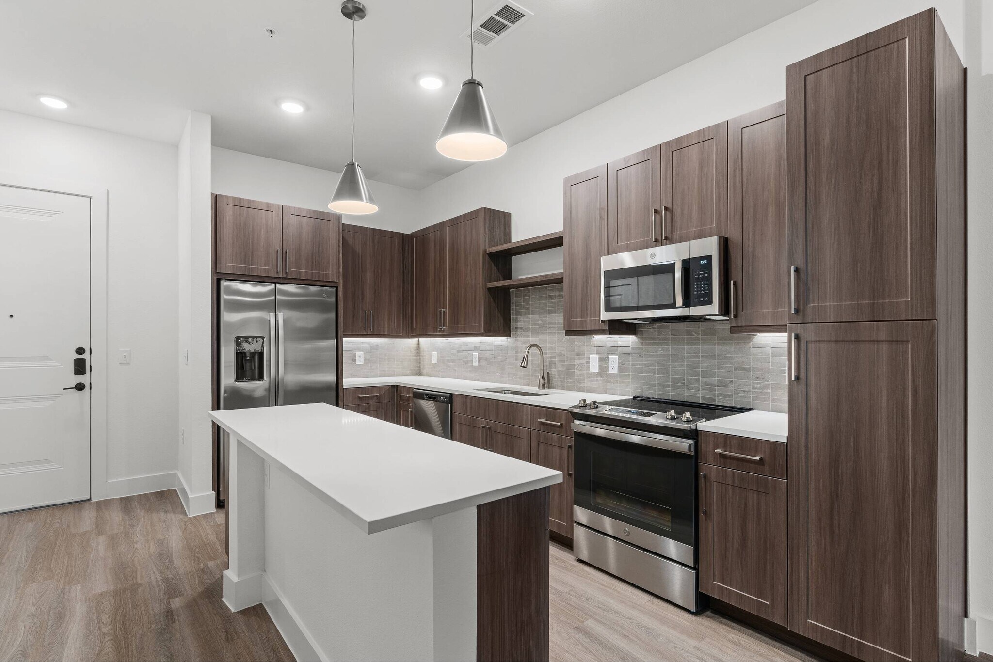 Ovation at Galatyn Park - 2323 Plaza Blvd Richardson, TX 75082 ...