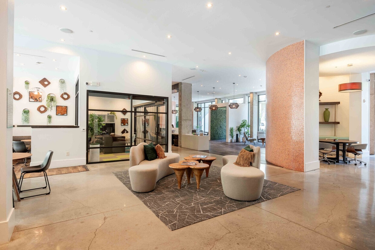 Tree - 3715 S 1st St Austin, TX 78704 | Apartments.com