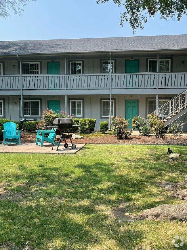 Mingo Valley Apartments for Rent with a Walk-In Closet - Tulsa, OK ...