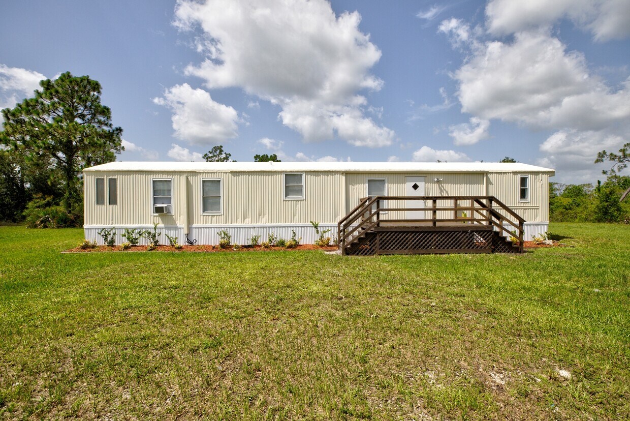 501 Andretti Rd, Venus, FL 33960 - House Rental in Venus, FL ...