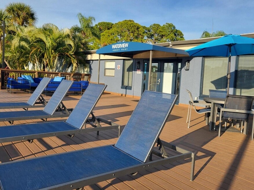 Apartments for Rent with a Living Room in Seven Springs FL