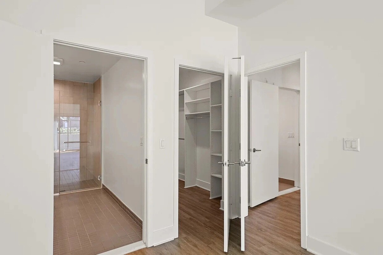 5308 Sepulveda Blvd Unit PH3, Los Angeles, CA 91411 | Apartments.com
