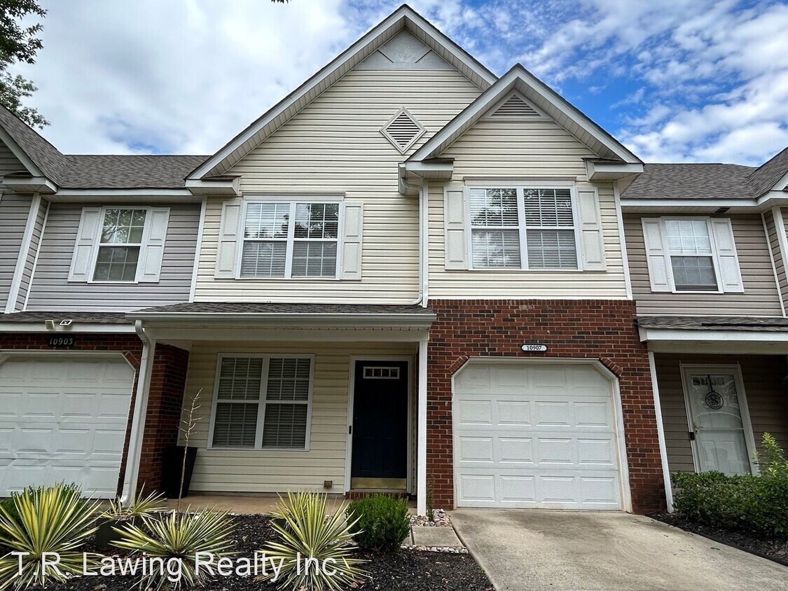 10907 Walking Path Ln, Charlotte, NC 28213 - House Rental in Charlotte, NC | Apartments.com