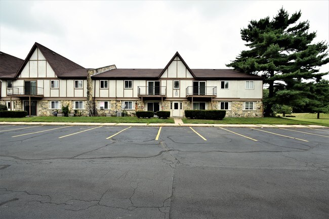GOLFVIEW Apartments - Bristol, IN | Apartments.com