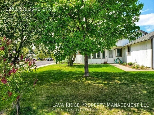 1253 SW 33rd St, Redmond, OR 97756 - House Rental in Redmond, OR ...