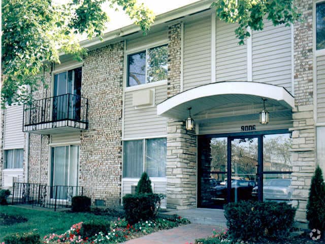 Park Ridge Commons Apartments - Des Plaines, IL | Apartments.com