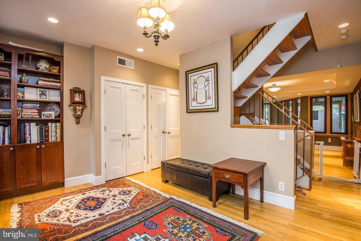 1112 Rodman St, Philadelphia, PA 19147 - Townhome Rentals in ...