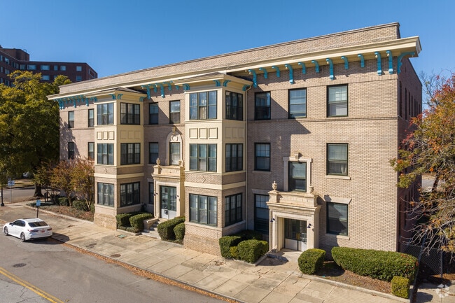 Apartments for Rent with Hardwood Floors in Downtown Augusta, Augusta ...