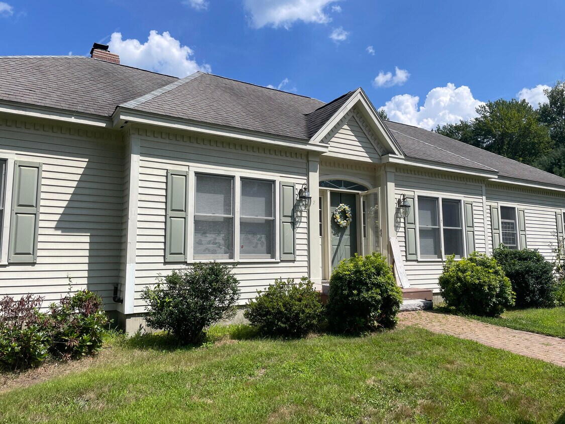 592 Page Rd, Bow, NH 03304 - House Rental in Bow, NH | Apartments.com