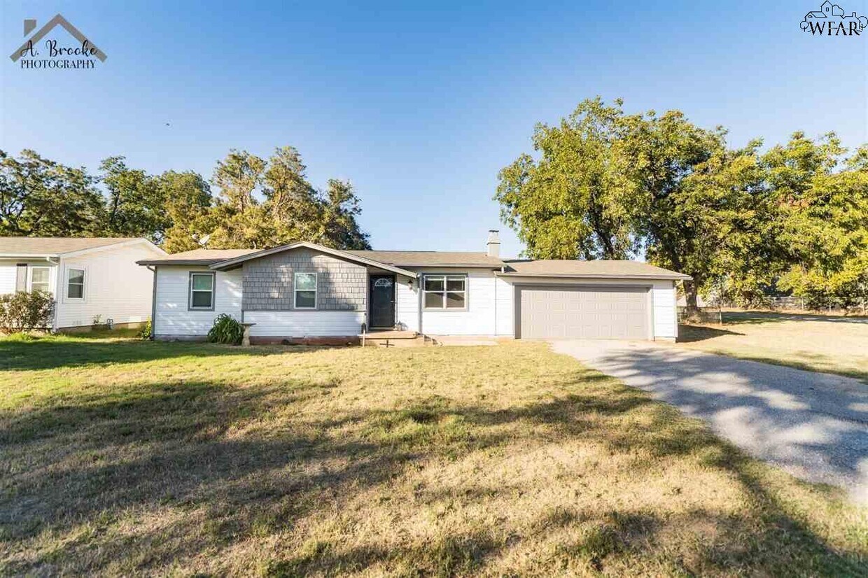 508 E Ruby Ave, Iowa Park, TX 76367 - House Rental in Iowa Park, TX ...