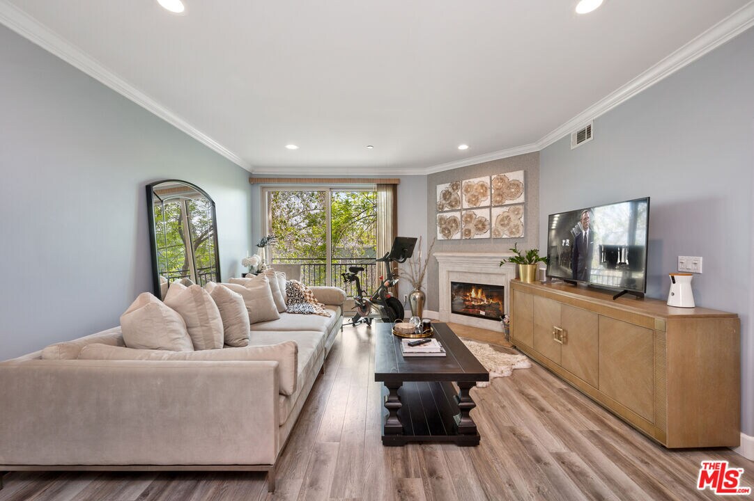 11280 La Maida St Unit 303, North Hollywood, CA 91601 - Room for Rent ...