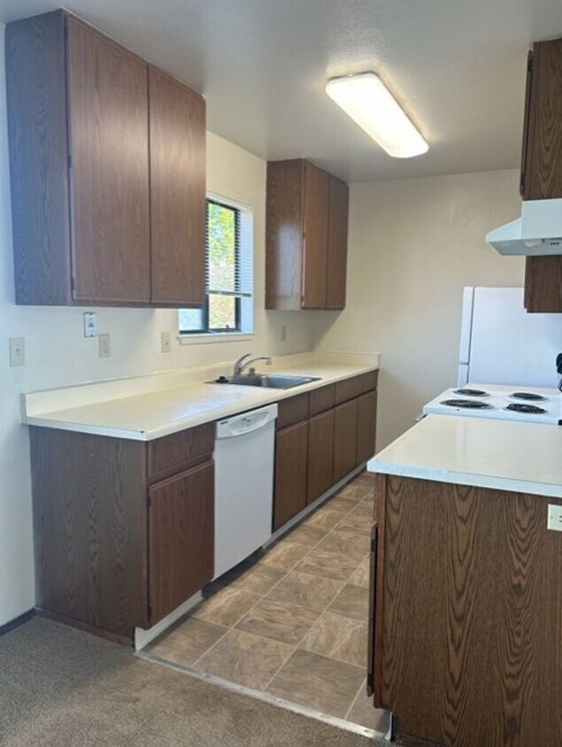 22236 Main St Unit B, Hayward, CA 94541 - Room for Rent in Hayward, CA ...