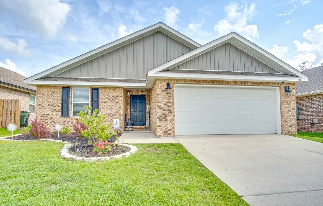 7487 Oak Lake Blvd, Bellview, FL 32526 - Room for Rent in Bellview, FL ...