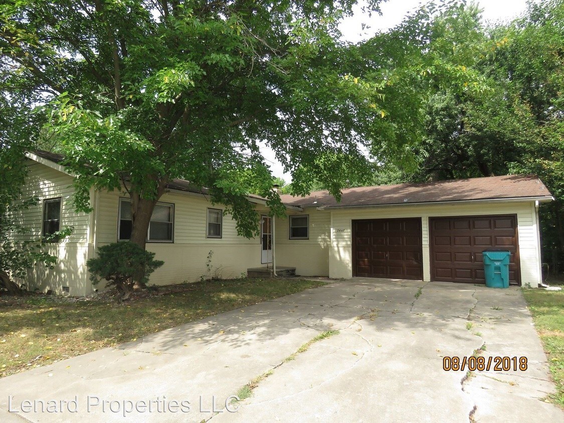 2447 S Nettleton Ave, Springfield, MO 65807 - House Rental in ...