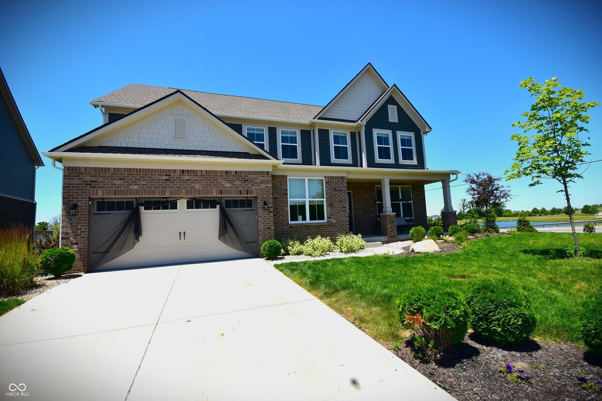 1918 McCormick Dr, Greenwood, IN 46143 - House Rental in Greenwood, IN ...