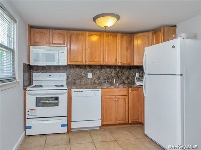 190 Hicksville Rd, Bethpage, NY 11714 - House Rental in Bethpage, NY ...