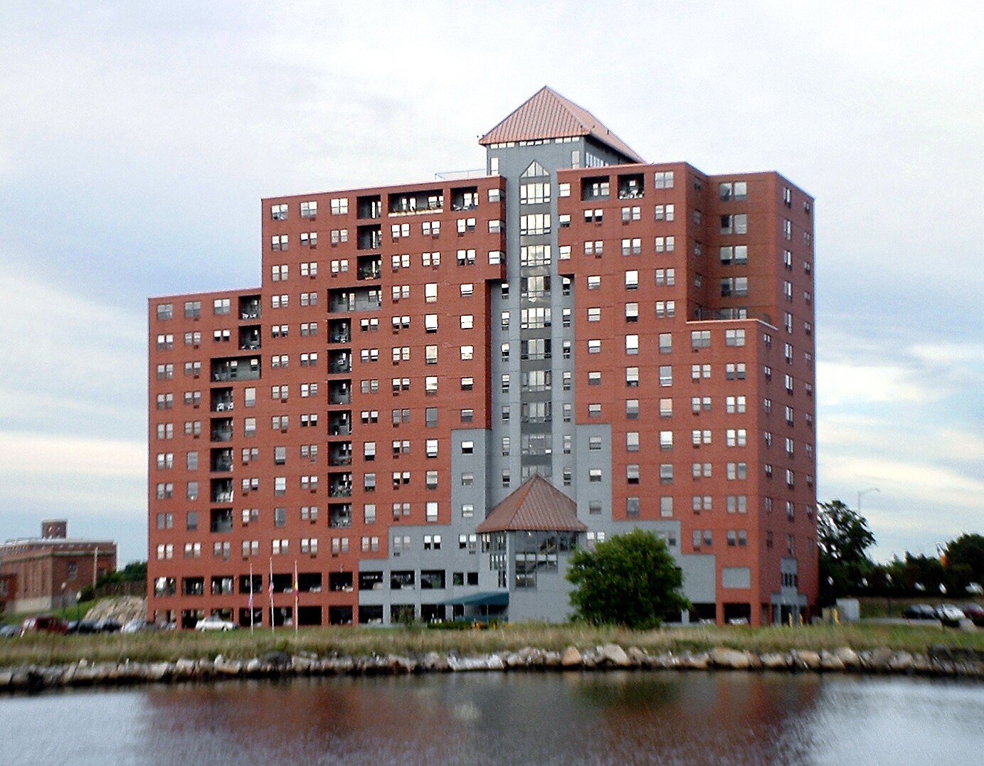 Point Gloria Condominiums - 750 Davol St Fall River, MA 02720 ...