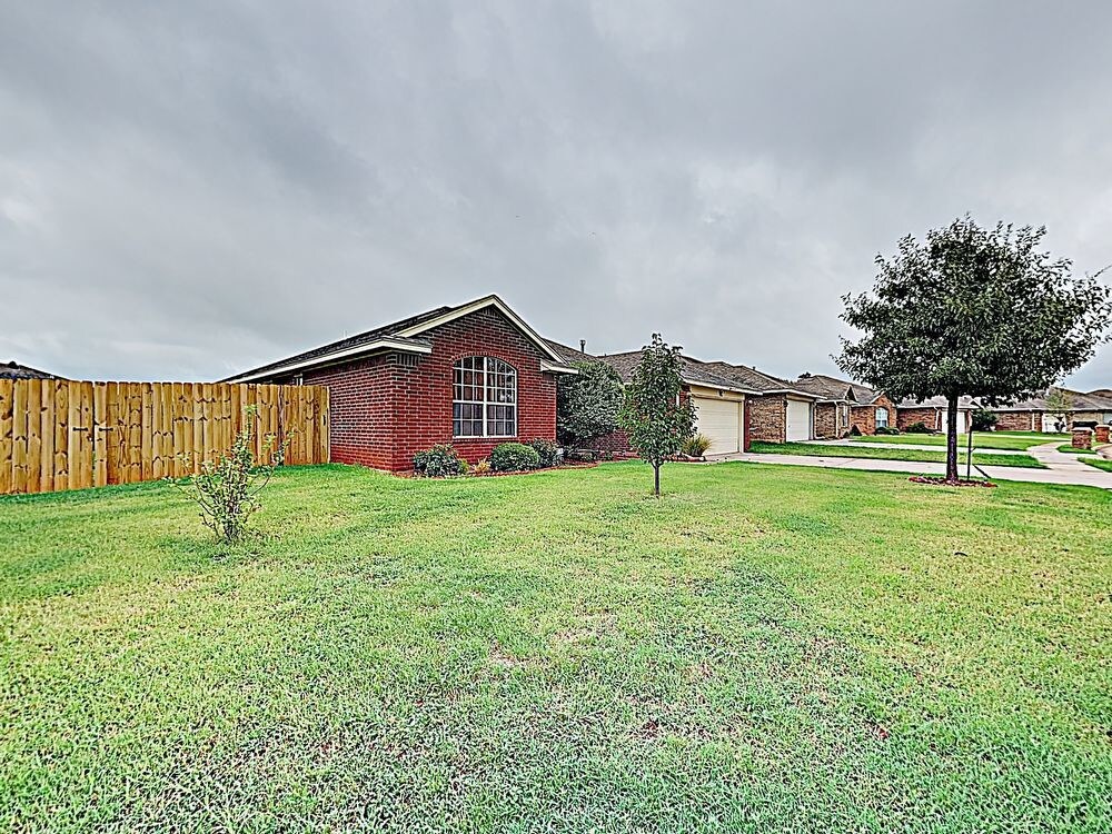 8221 Greer Way, Oklahoma City, OK 73132 - House Rental in Oklahoma City ...