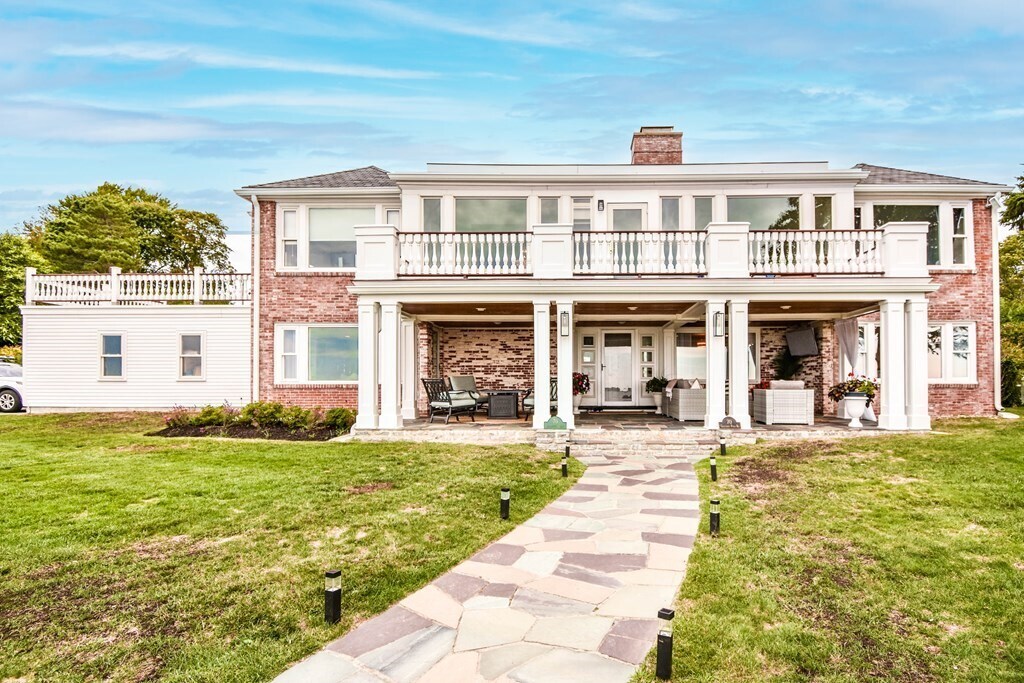 70 Galloupes Point Rd, Swampscott, MA 01907 - House Rental in ...