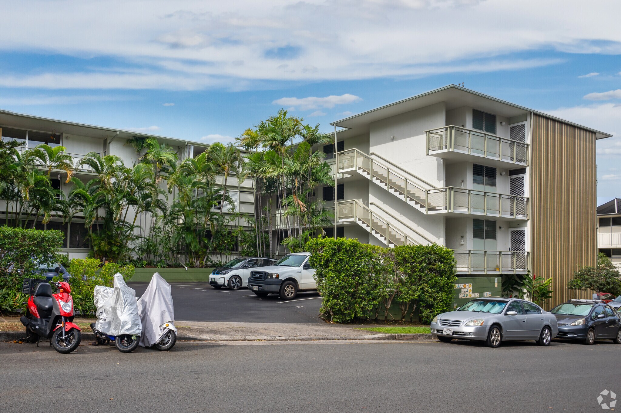 Diamond Head Gardens - 3045-3055 Pualei Cir Honolulu, HI 96815 ...