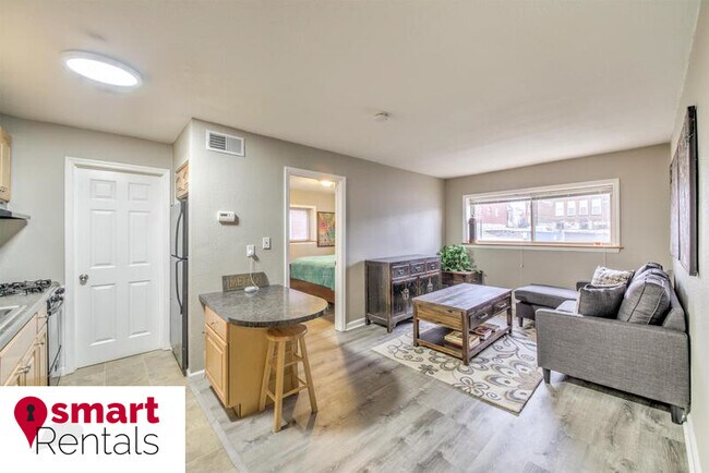 Tiffany Apartments for Rent with a Walk-In Closet - Saint Louis, MO ...