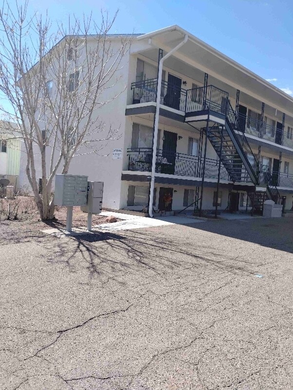 1643 Moore Ave Unit 12, Pueblo, CO 81005 | Apartments.com