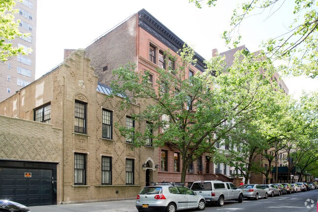14 W 69th St Apartments - New York, NY | Apartments.com