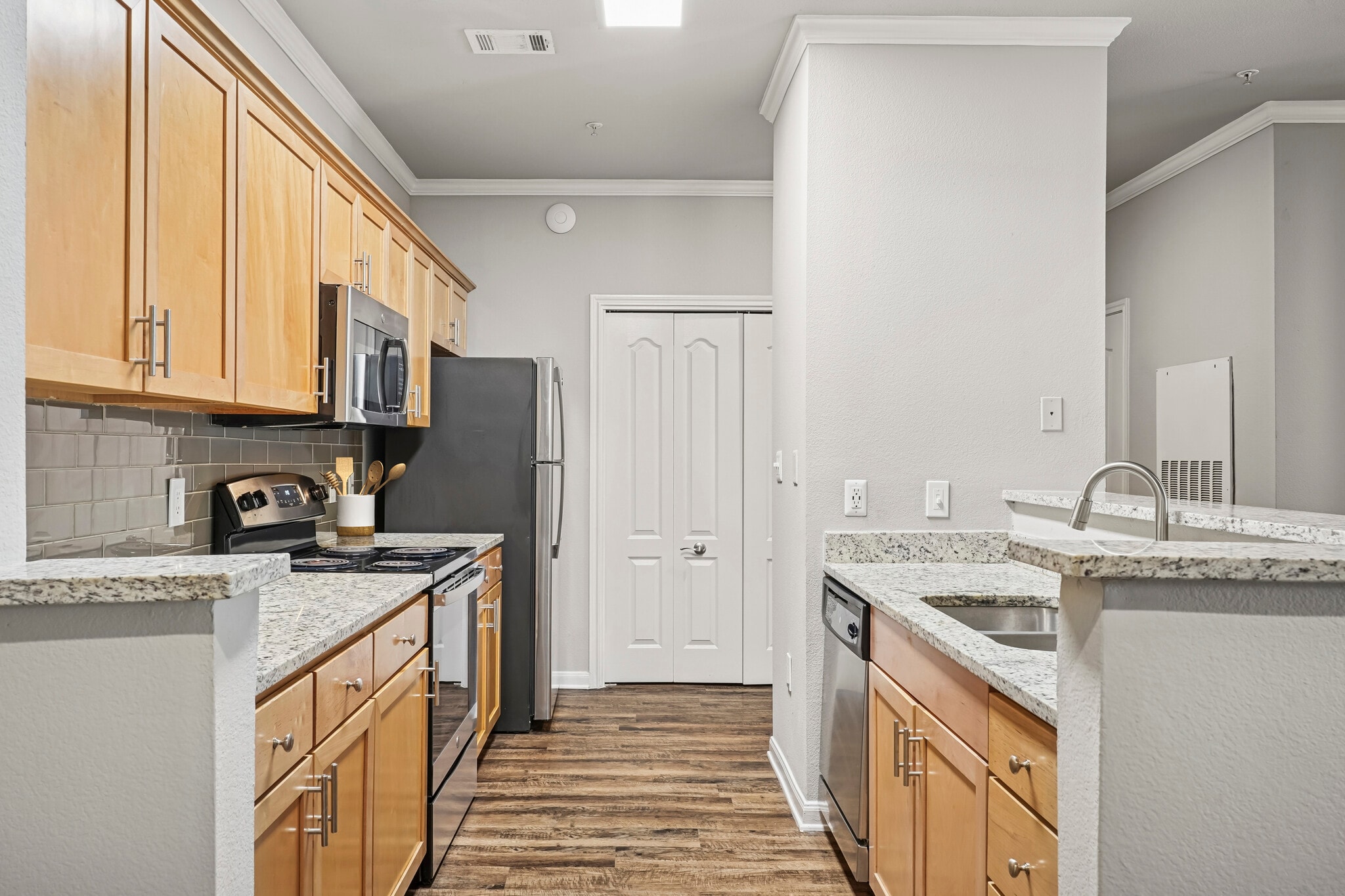 eaves Twin Creeks - 705 Bray Central Dr Allen, TX 75013 | Apartments.com