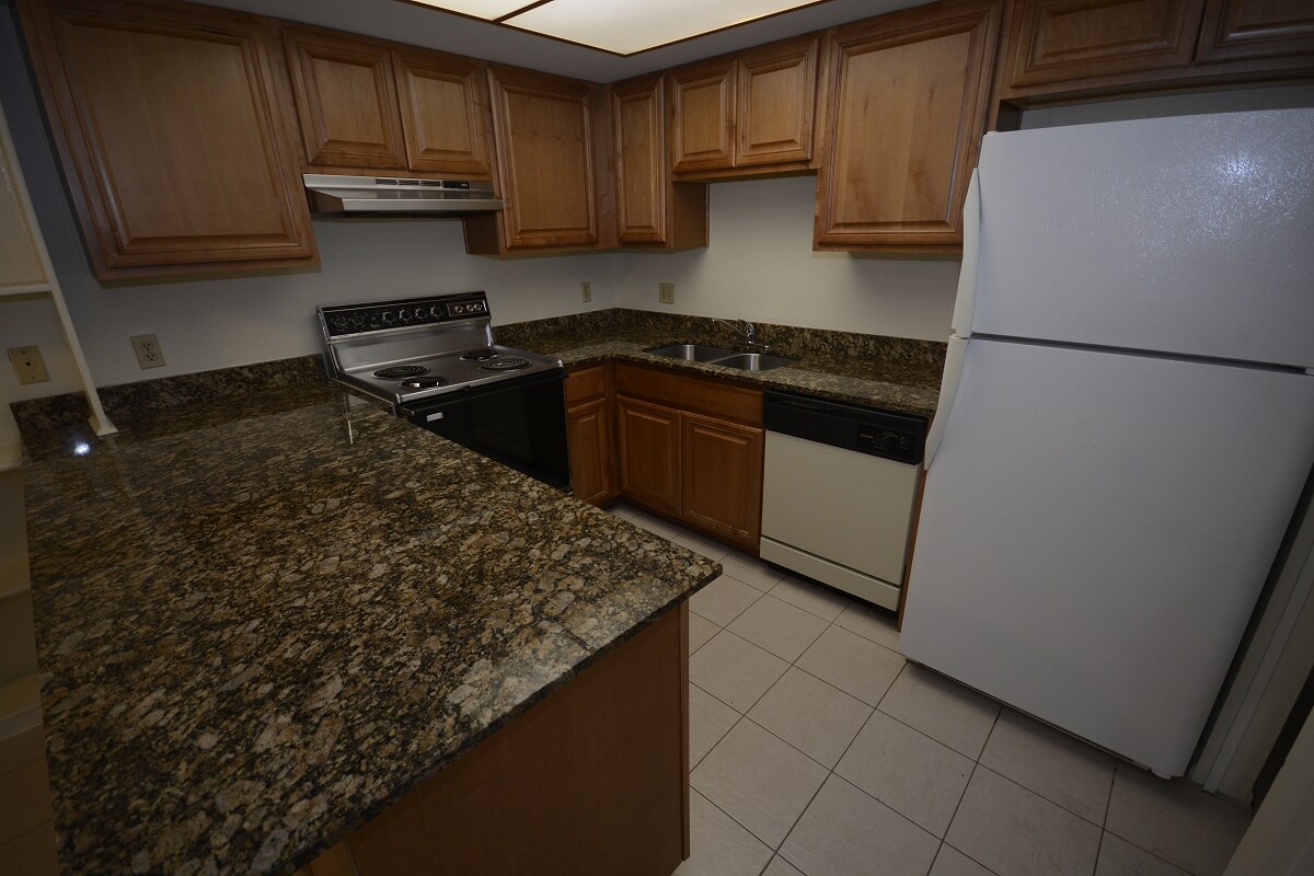 2141 E Kirkland Ln, Tempe, AZ 85281 - Townhome Rentals in Tempe AZ ...