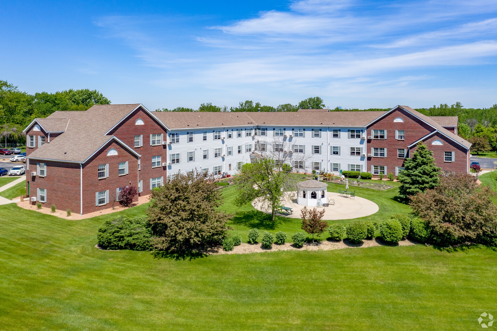 Thompson Meadows Apartments: 55+ Adult - 3120 E Norwich Ave Saint ...