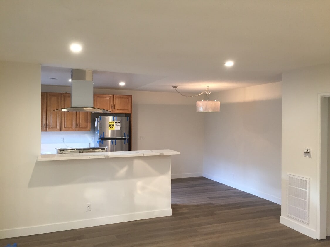 954 S Barrington Ave Unit 2, Los Angeles, CA 90049 Apartments - 954 S ...