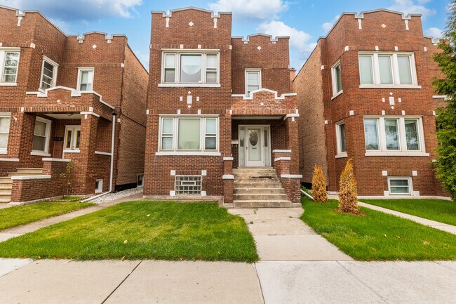 5040 S Kostner Ave, Chicago, IL 60632 - House Rental in Chicago, IL ...