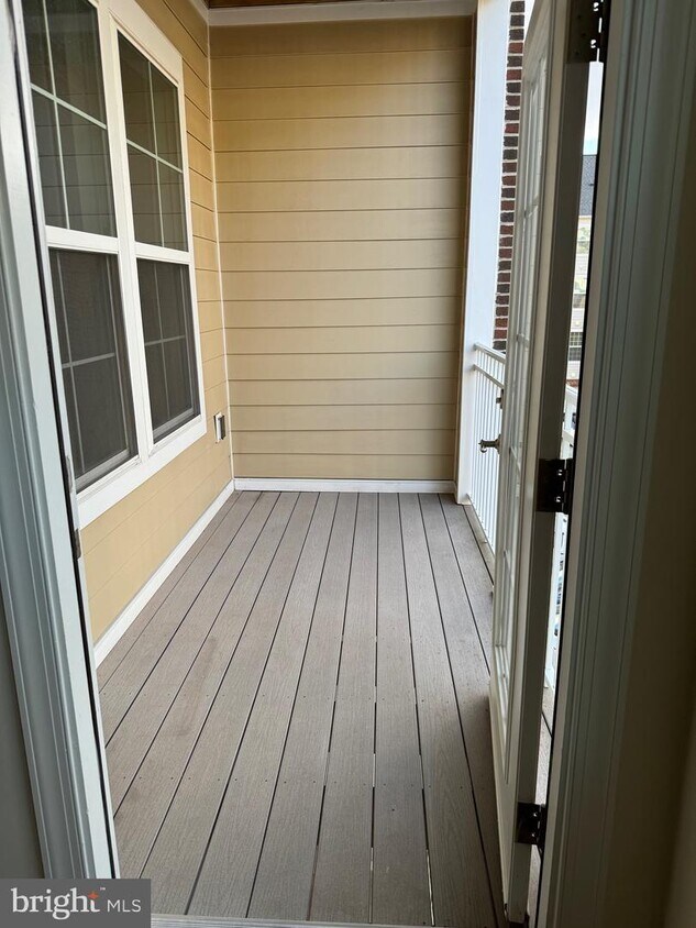 13740 Endeavour Dr Unit 305, Herndon, VA 20171 - Room for Rent in ...