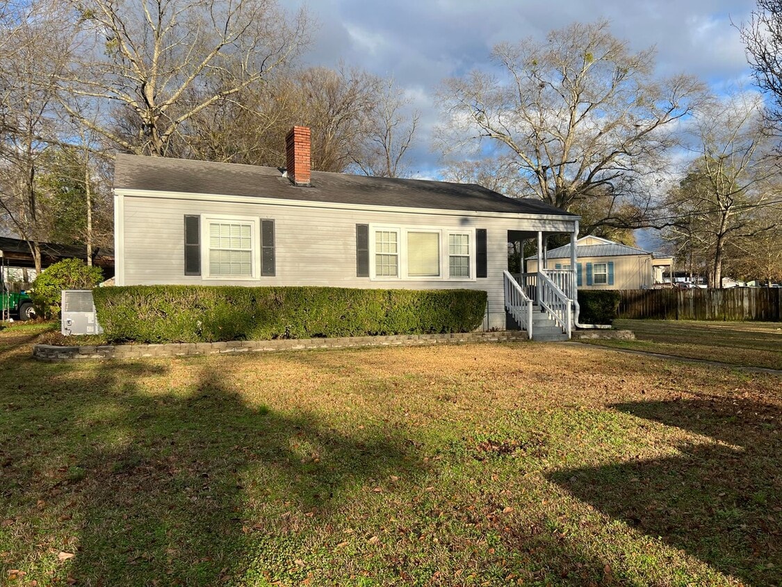 401 26th St E, Tuscaloosa, AL 35401 - House Rental in Tuscaloosa, AL ...