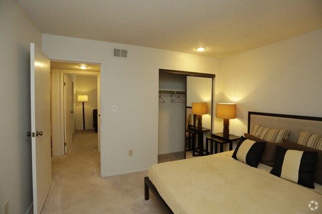 Falcon Point Apartments Apartments - Kansas City, MO | Apartments.com