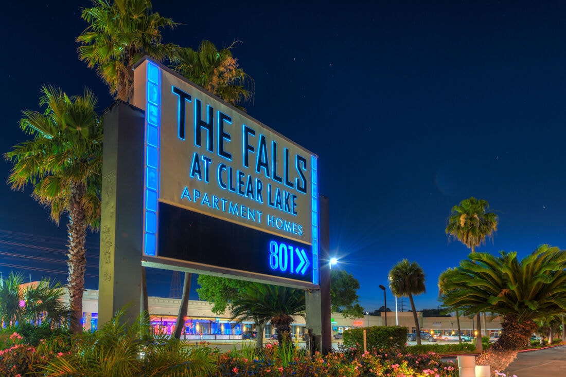 Falls at Clear Lake Apartments - 801 E Nasa Rd Webster, TX 77598 ...