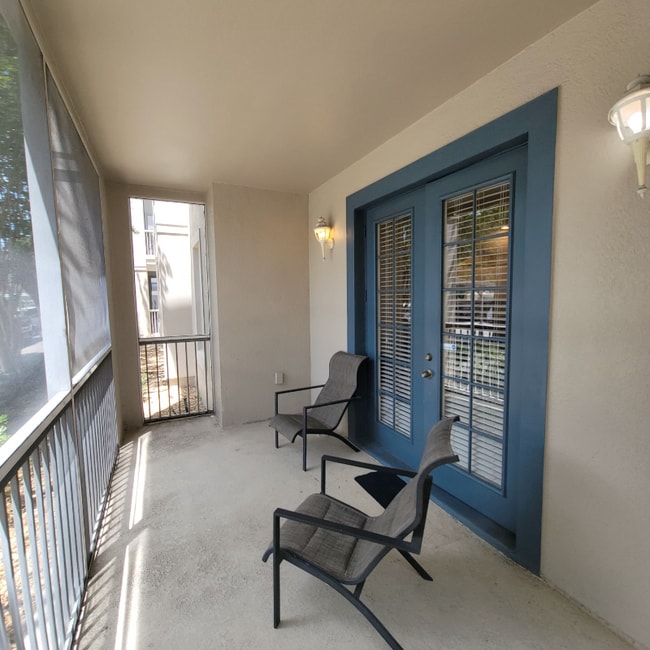 Flora Ridge Condominiums Apartments for Rent with a Swimming Pool ...