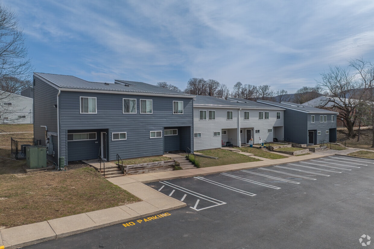 Tompkins Terrace Apartments - 194 Tompkins Ave Beacon, NY 12508 ...