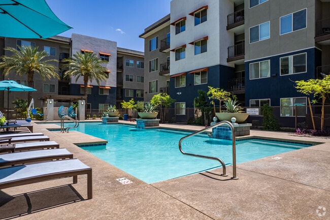 Apartments for Rent with a Swimming Pool in Escalante, Tempe ...