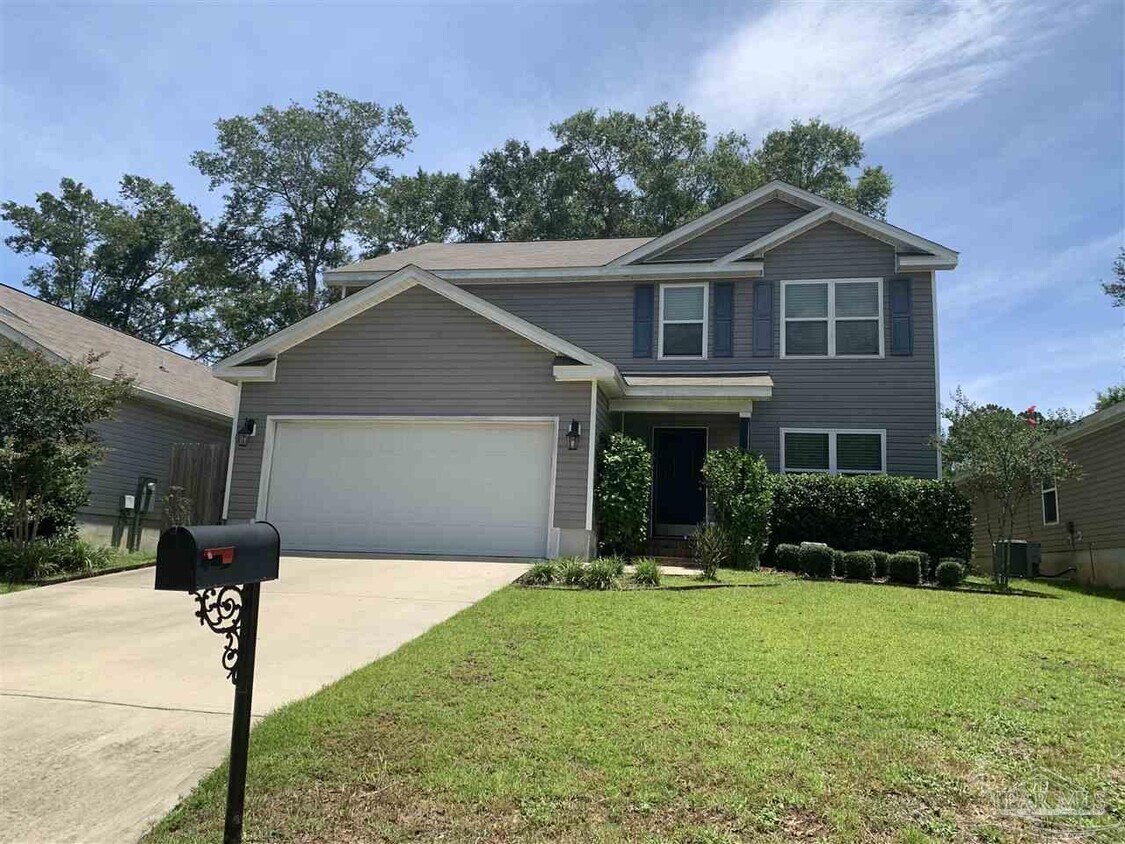 2127 Waltham St, Pensacola, FL 32505 - House Rental in Pensacola, FL ...