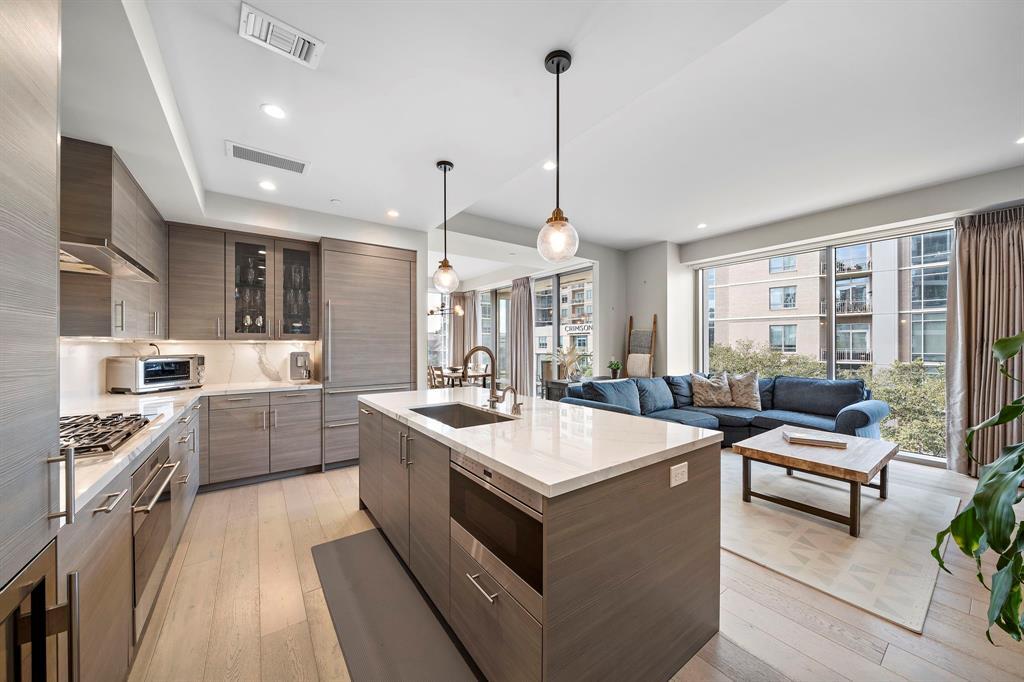 2047 Westcreek Ln Ln Unit 409, Houston, TX 77027 - Condo for Rent in Houston, TX | Apartments.com