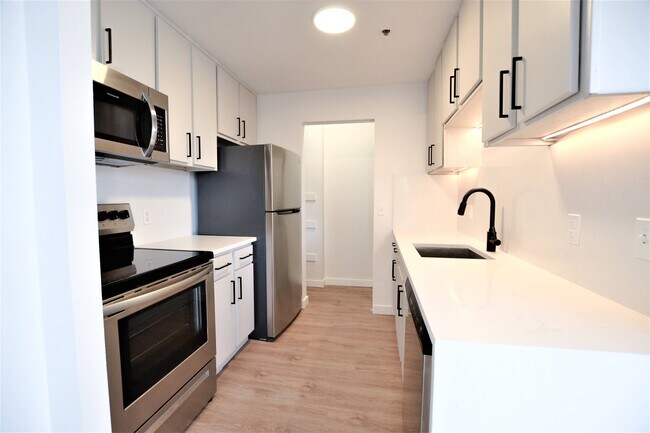 Whitney Uptown - 3227 McKinney Ave Dallas, TX | Apartments.com